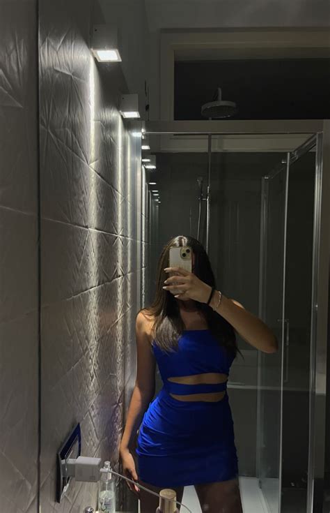 Pin Di Su Quick Saves Nel 2024 Idee Di Moda Idee Vestito Foto Di Moda