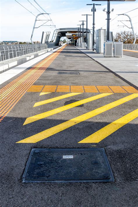 Composite Lid P5 Communication Black Class C Convic Australia