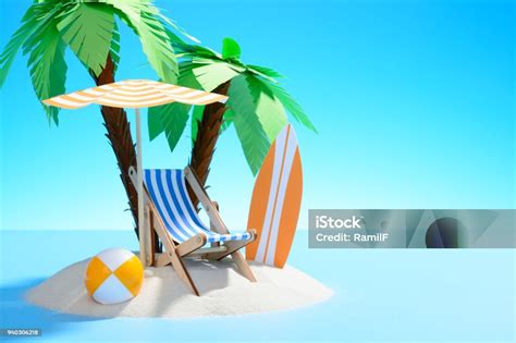 바다에서 낙원 섬입니다 안락 서핑 보드와 모래에 야자수 아래 볼 일 0명에 대한 스톡 사진 및 기타 이미지 0명 갑판 의자 공 스포츠 장비 Istock