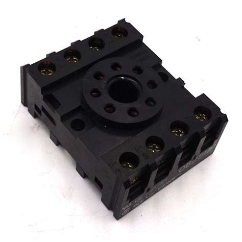 Relay Socket Pf083a E Omron 8 Pin 10a 250vac New Axxa Motors And Motor Control