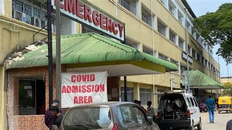 Silchar Doctor Accused Of Assaulting Patient Mobbed By Relatives Rescued By Cops Latest News