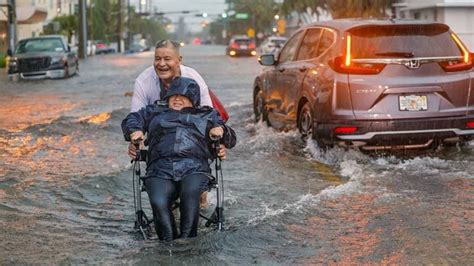Florida Se Ahoga Inundaciones Severas Y Retrasos Aéreos Por Fuertes