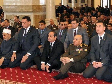 الرئيس السيسي يؤدي صلاة الجمعة بمسجد المشير طنطاوي الأسبوع