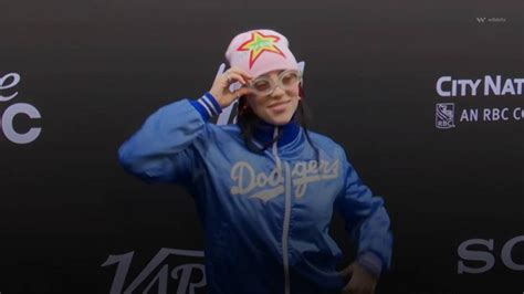 Billie Eilish Says She Lost All Her Friends When One News Page Video