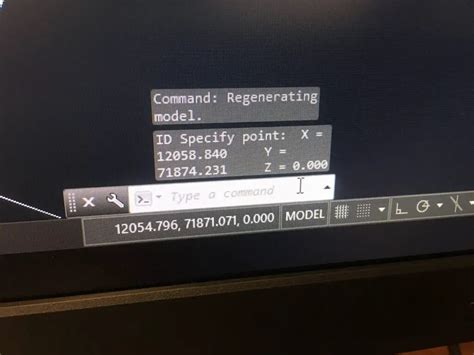 How To Examine The Coordinates Of A Selected Point In AutoCAD