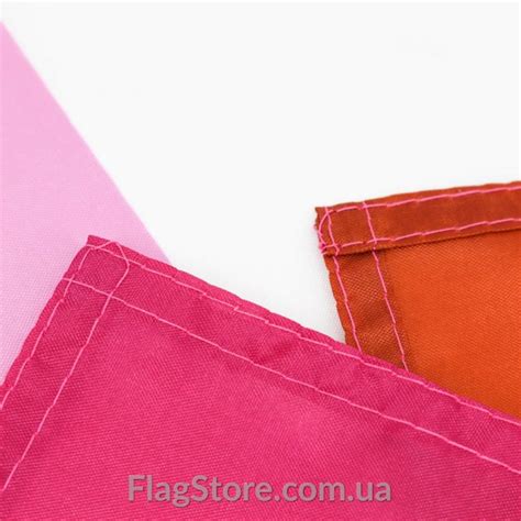 Купить флаг лесбиянок с поцелуем помадой в Киеве Flagstore