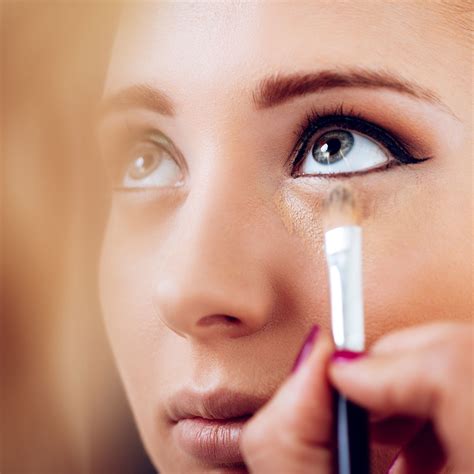 How To Use Concealer Makeup