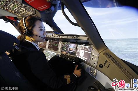 走近中国首批空客a350客机女飞行员新闻中心中国网
