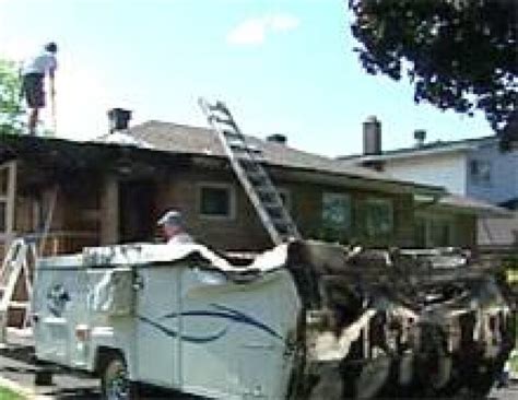 Blaze Causes 800k Damage To 2 Ottawa Homes Cbc News