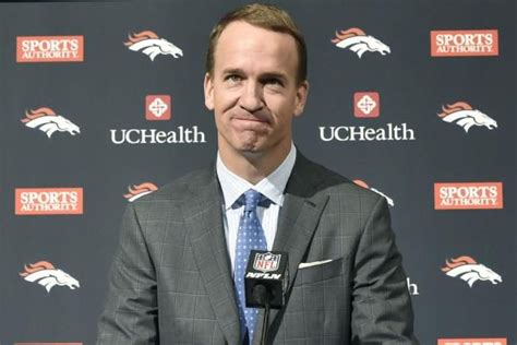 Peyton Manning Steve Spurrier Head College Hall Of Fame Inductees