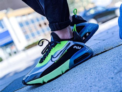 Nike Shares Drop Amidst Sales Decline And Turnaround Challenges News