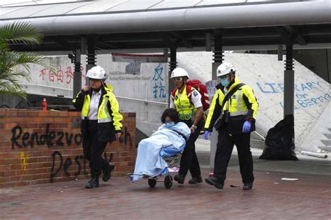 圍城激戰過後，香港理工大學淪為廢墟900人離開校園，失敗的絕望感蔓延 風傳媒