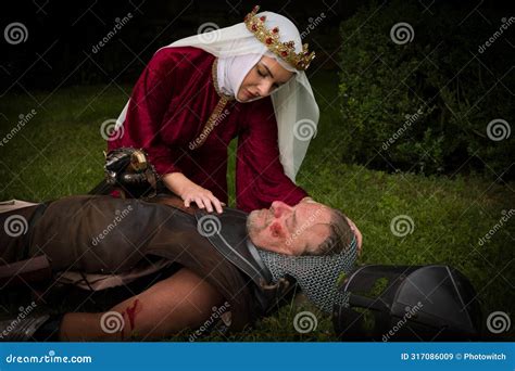 Medieval Widow Crying Over Dead Knight Stock Image Image Of Costume