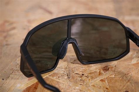 Review Van Rysel Cycling Cat 3 Sunglasses Roadr 900 Perf Black Roadcc