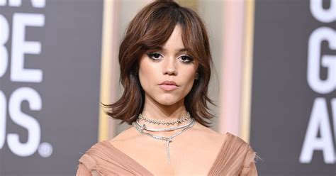 Jenna Ortega’s Gucci Dress At The 2023 Golden Globes Was A Jaw-Dropping Look
