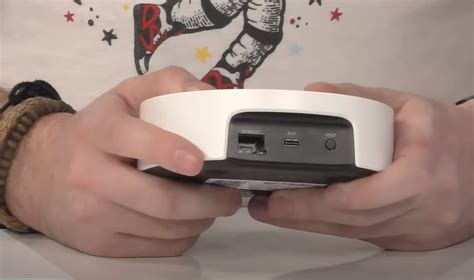 Tuto vidéo Univers Freebox le wifi partout chez vous grâce au répéteur proposé par Free