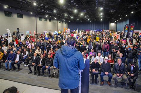 Inauguró Alcalde trascendental y exitosa Feria Nacional de Empleo en