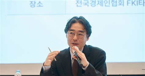 한미 경영권 분쟁 3차전뒤통수 맞은 형제 공시 문제 삼겠다”