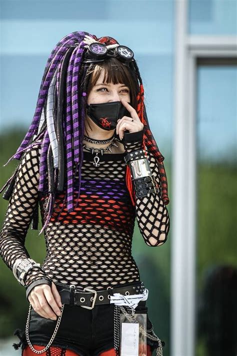 Model Sayomi Facebook Youtube Queer Punk Cosplay Porn Gothic