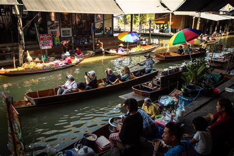Fewer Chinese Visitors To Derail Thailands Tourism Target Bloomberg