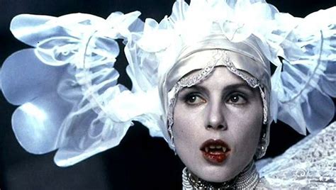 Bram Stokers Dracula Lucy Westenra Bing Images Eiko Ishioka