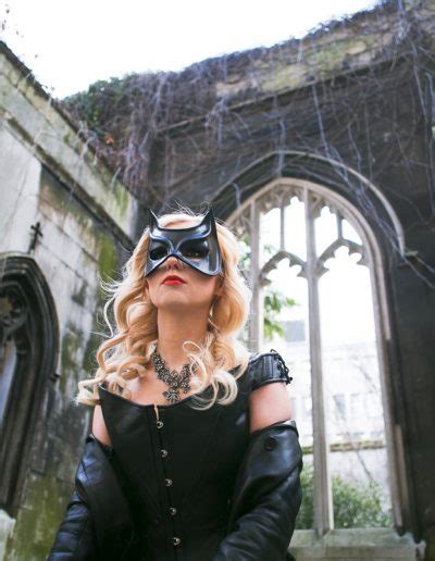 Mistress Gallery 2018 ~ Mistress Alexandra Wildfire