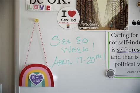 В США для студентов университета ввели курс изучения порнографии Locals