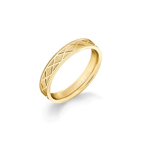 How To Match Your Wedding Band To Your Engagement Ring Bridal Guide