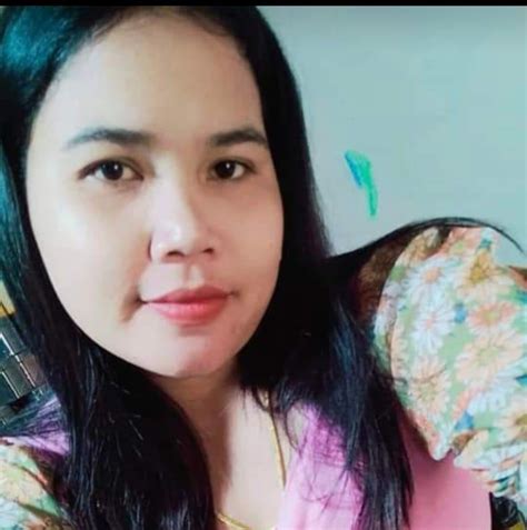 មានលក់ខោអាវគ្រប់ប្រភេទឈុតគេងបោះដុំលក់រាយ ឡេ ម្សៅ ថ្នាំលេបសាច់ ស