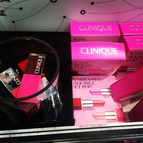 Lip Pop Mini Kiss Boom Pop Lips Eyeshadow Cosmetics