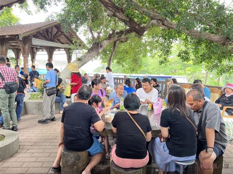 有影片食力驚人芬園土地公廟泡麵快被吃光 庫存告急 觀傳媒