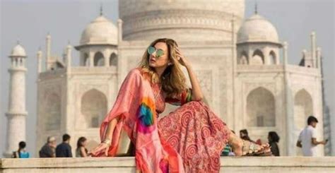 The Best Taj Mahal Entry Tickets 2023 Free Cancellation Getyourguide