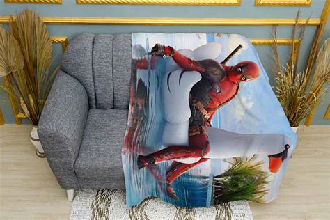 Плед «Дедпул у басейні Deadpool In A Swimming Pool купити в Україні Києві ціни в інтернет