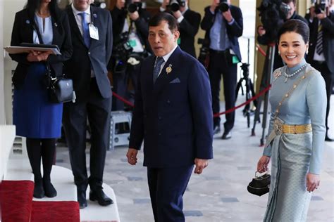 ในหลวง พระราชินี ทรงร่วมงานเลี้ยงรับรองพระราชพิธีบรมราชาภิเษก สมเด็จพระเจ้าชาลส์ที่ 3