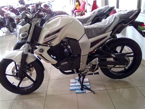 Modifikasi Byson Hitam Street Fighter Thecitycyclist