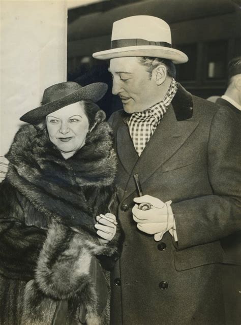 Warren William Biography