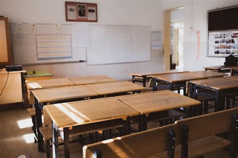 Premium Photo Tables And Desks Empty School Class Distance Education