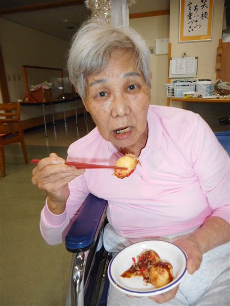 特養・ショート 夏祭りでたこ焼き グリーンセンター福祉会