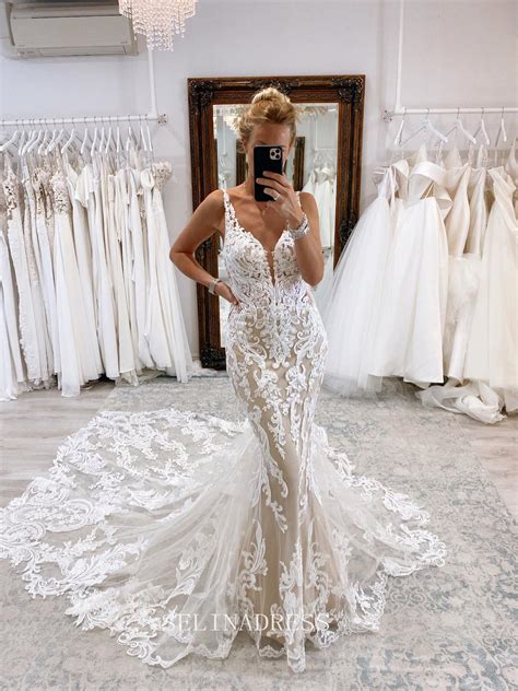 V Neck Long Sleeve Lace Wedding Dresses Rustic Chiffon Wedding Dress