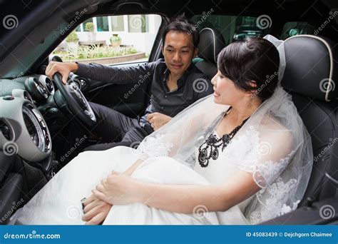 Gorgeous Wedding Couple In Car Stock Image Image Of Beautiful Engagement 45083439