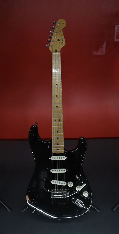 David Gilmours Black Stratocaster From Pink Floyd Sold For 14 6