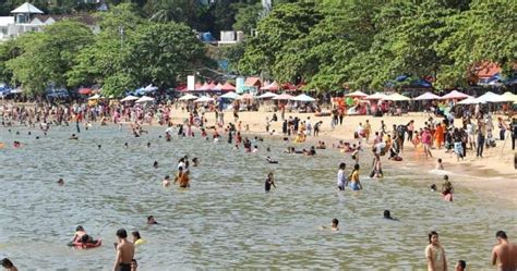 រយៈពេល៣ថ្ងៃ នៃព្រះរាជពិធីបុណ្យអុំទូក ខេត្តកែប ទទួលបានភ្ញៀវទេសចរជិត៨ម៉ឺននាក់ ក្រសួងព័ត៌មាន