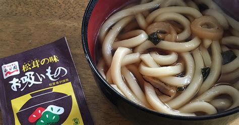松茸のお吸い物で簡単煮込みうどん By Kamaru88 【クックパッド】 簡単おいしいみんなのレシピが317万品