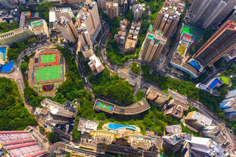 홍콩 다운타운 중화민국의 공중 최고 전망 아시아의 스마트 시티에 있는 금융 지구 및 비즈니스 센터 정오에 고층 빌딩과 고층 현대