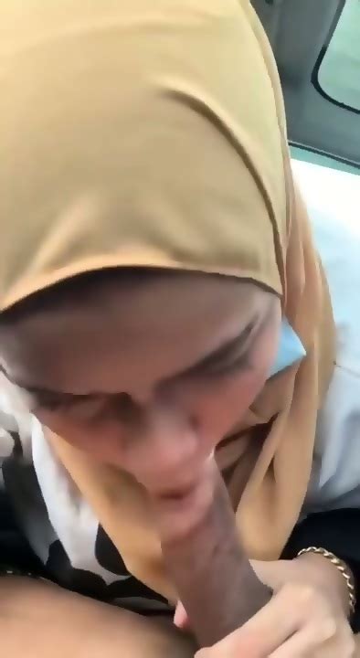 Awek Tudung Rakus