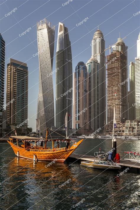 منظر بانورامي لدبي مارينا في الإمارات العربية المتحدة صورة 270823
