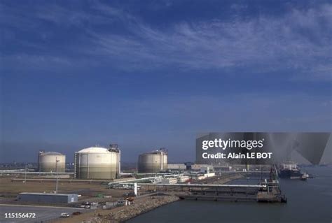 Methanier Photos And Premium High Res Pictures Getty Images