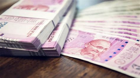 Demonetisation Cash Circulation In Public Nearly Doubled In Six Years