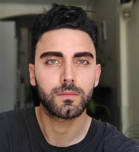 اولین تصویر محمد صادقی بازیگر جنجالی بعد از آزادی عکس