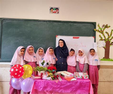 جشن روز دختر و روز معلم در مدارس دخترانه خیریه دکتر نراقی خیریه دکتر